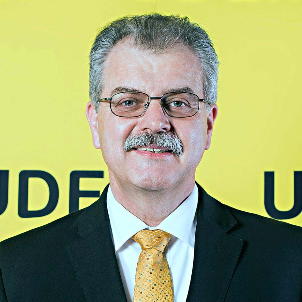 Thomas Buntru - Compostela Group of Universities